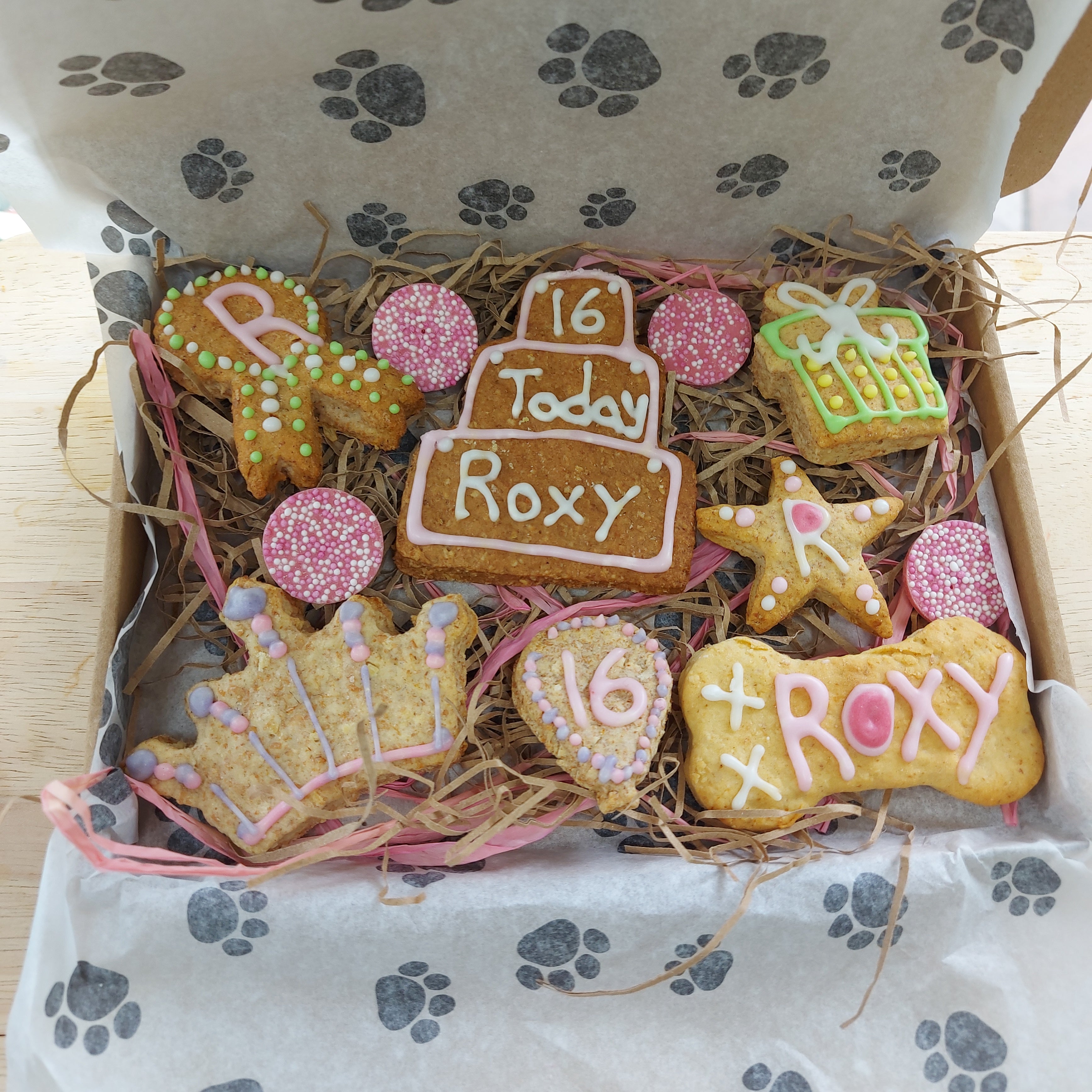 Personalised biscuit box – Bamboo's Bakehouse